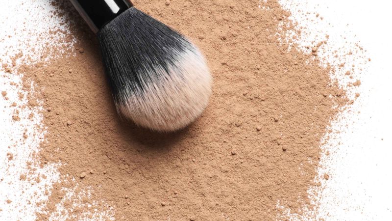 Setting Powder vs. Finishing Powder: Which One Should You Use ...
